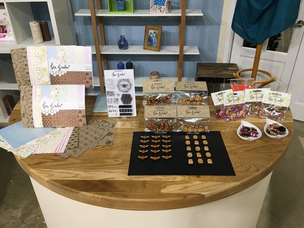StickerKitten on Hochanda - live on TV! - StickerKitten